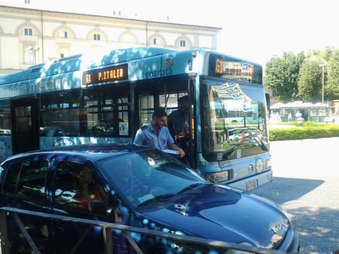 PERUGIA, BUS UMBRIA MOBILITA' INVESTE ANZIANO PEDONE IN VIA MARIO ...