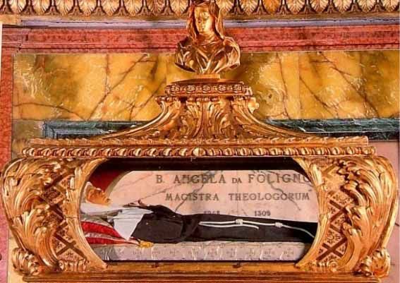 FOLIGNO, GRANDE CELEBRAZIONE IN ONORE DI SANTA ANGELA - umbriajournal.com