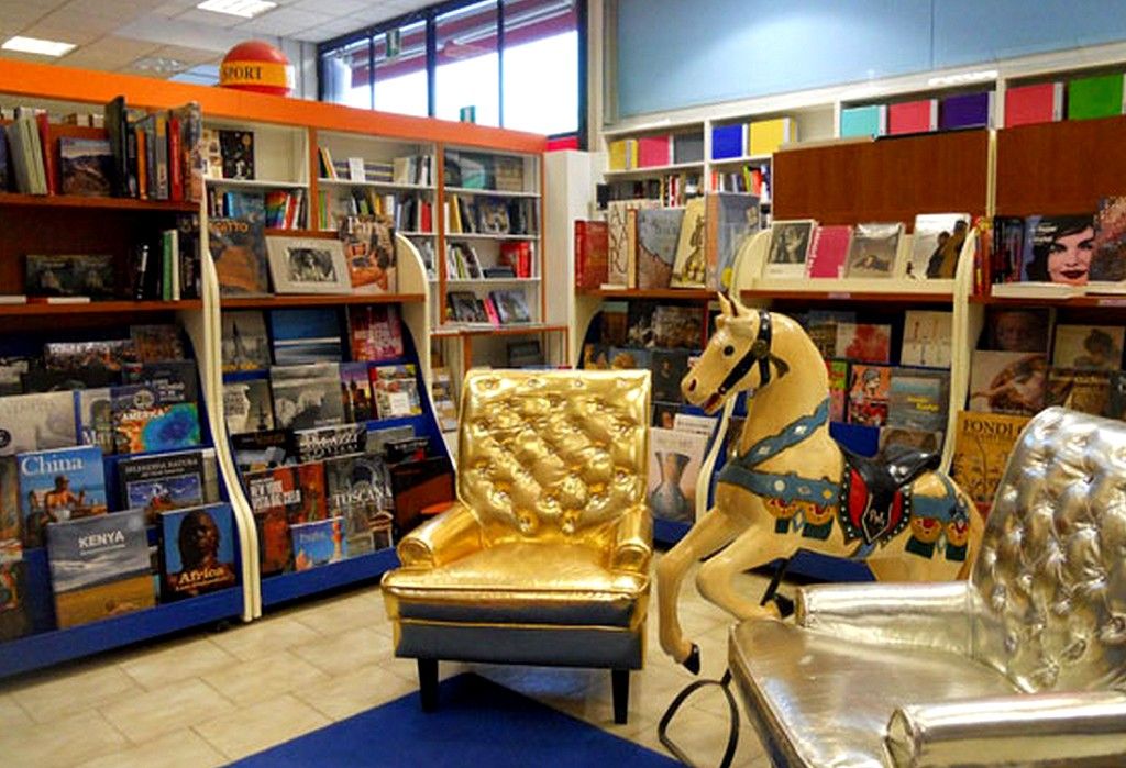 Angelo Fanelli presenta "Il Letto Volante" alla Libreria Grande a Ponte ...