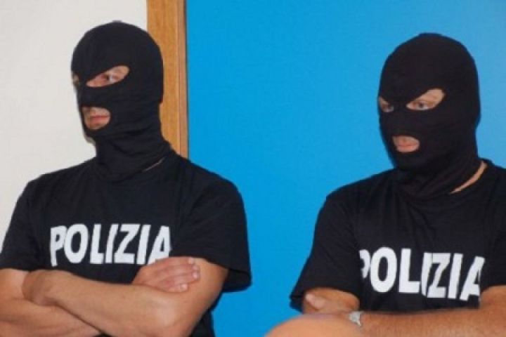 Minacce social a presidente Tesei, Digos sequestra materiale