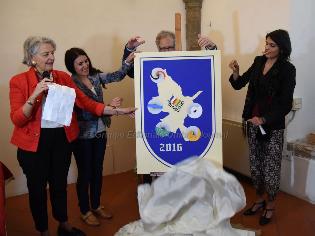 Un Palio d'artista, vincono Sofia Ferrari e Fikrete Topalli