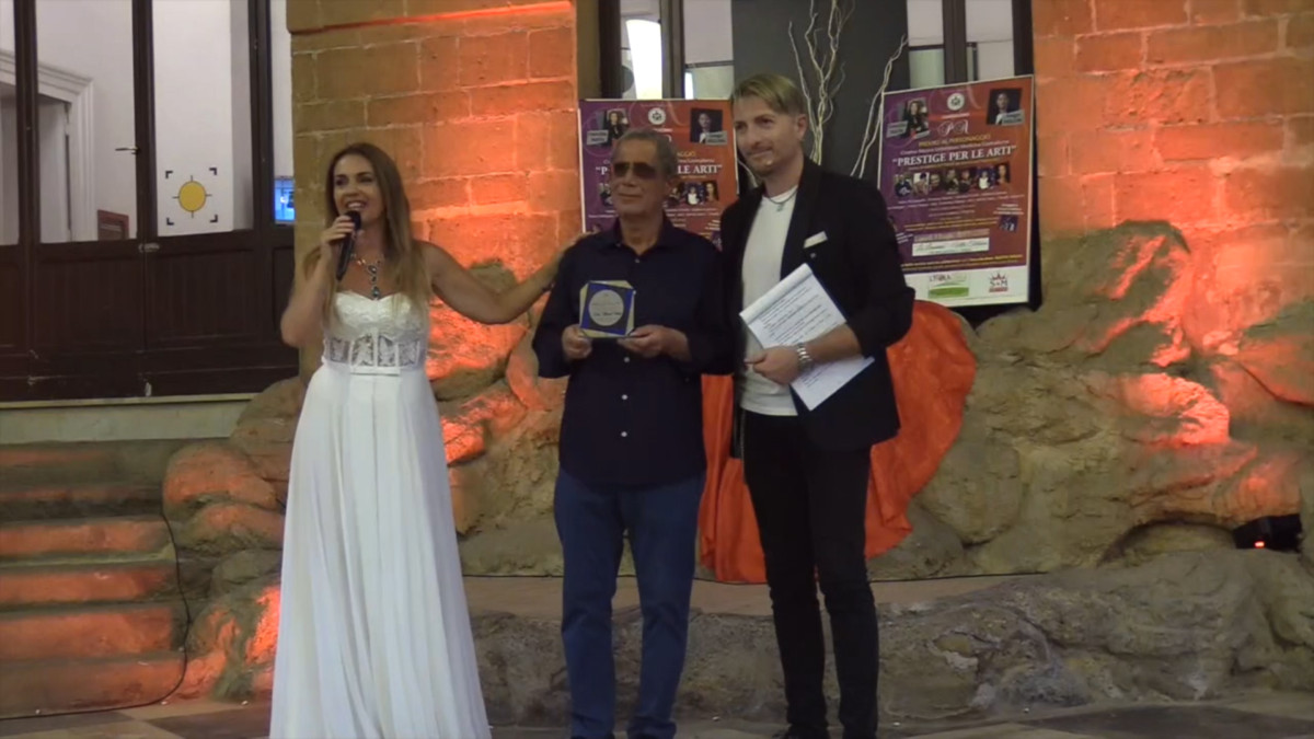 Il dottor Hamid Salari insignito del ‘Premio Prestige per le arti’