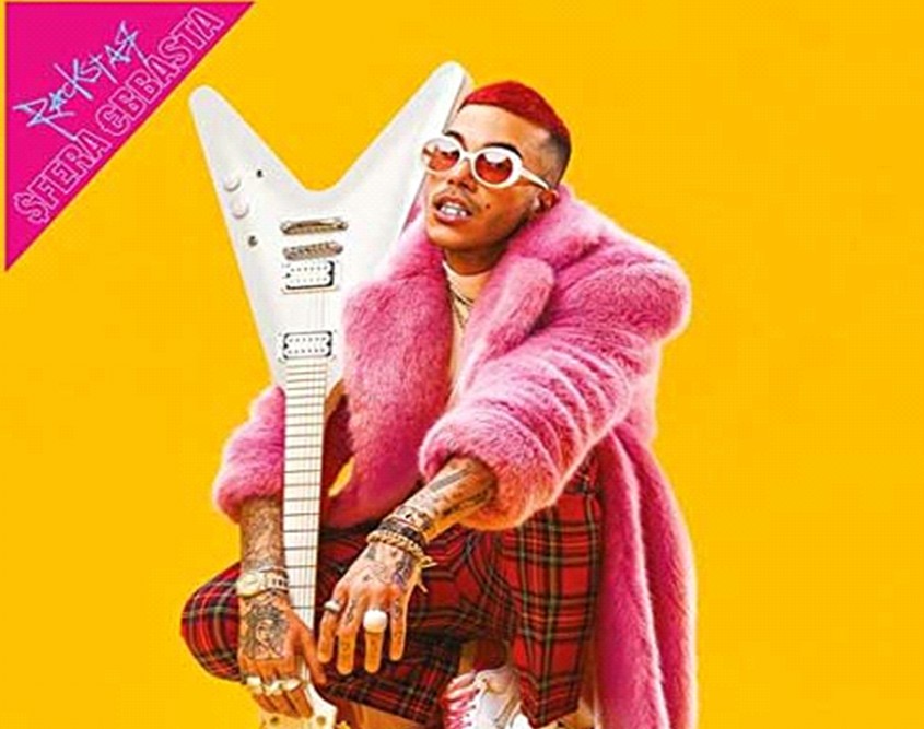 Sfera Ebbasta, la nuova rockstar italiana al centro commerciale Collestrada