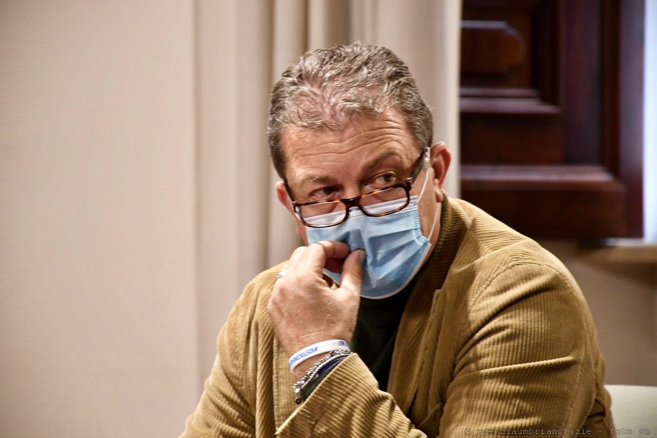 Covid in Umbria, curva in forte flessione, indice Rt a 0,61