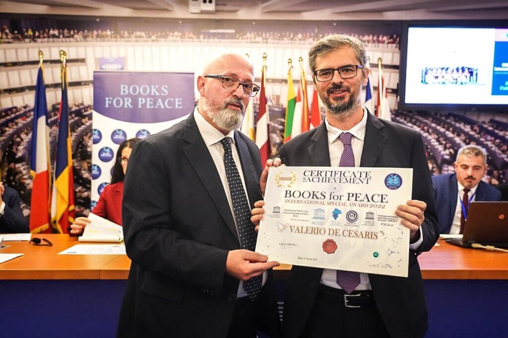 Valerio De Cesaris, riconoscimento internazionale Books For Peace