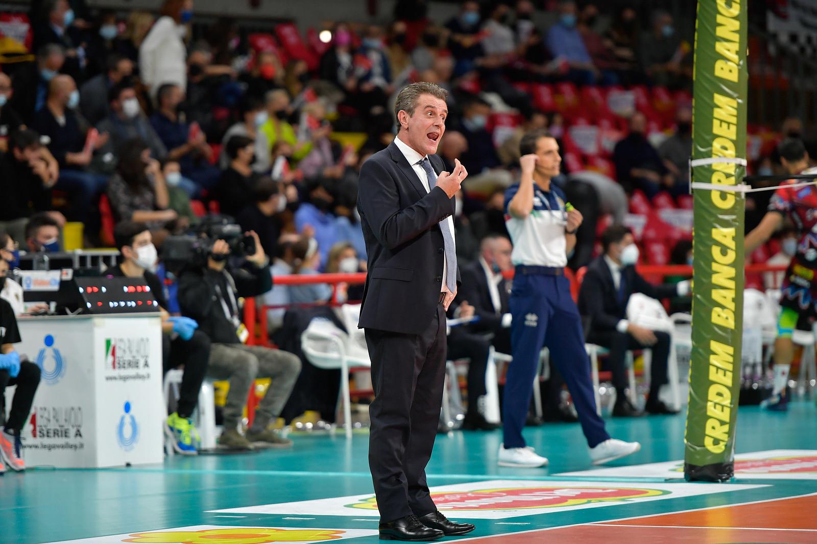 È Angelo Lorenzetti la nuova guida della Sir Safety Susa Perugia