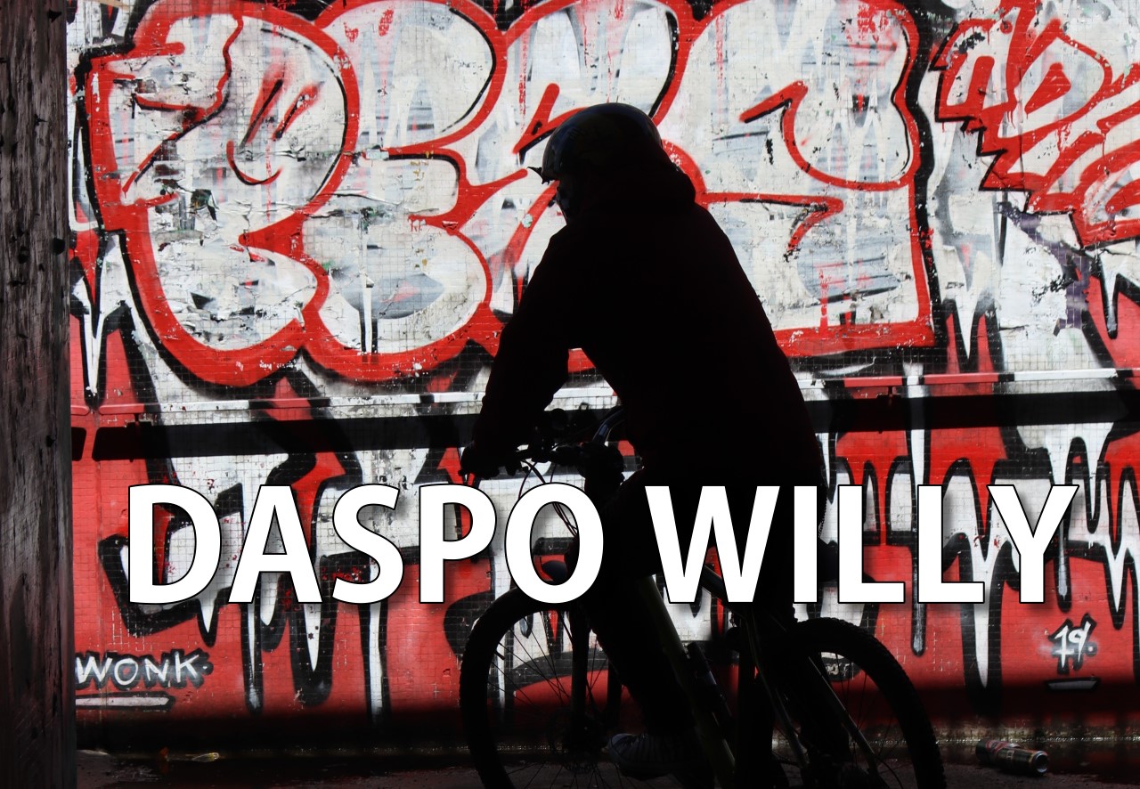 Rissa per il calciobalilla: cinque daspo Willy a Norcia