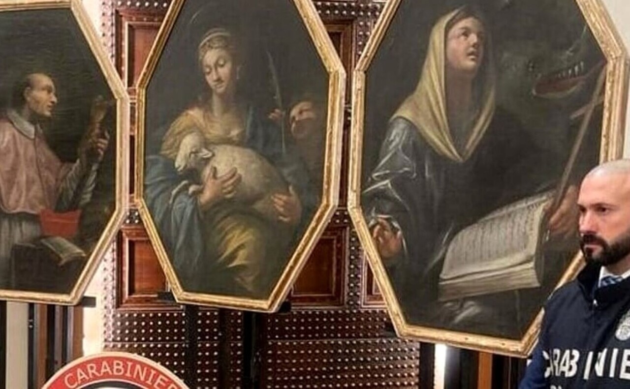Ritrovati 16 dipinti rubati in Umbria: un imprenditore ingannato