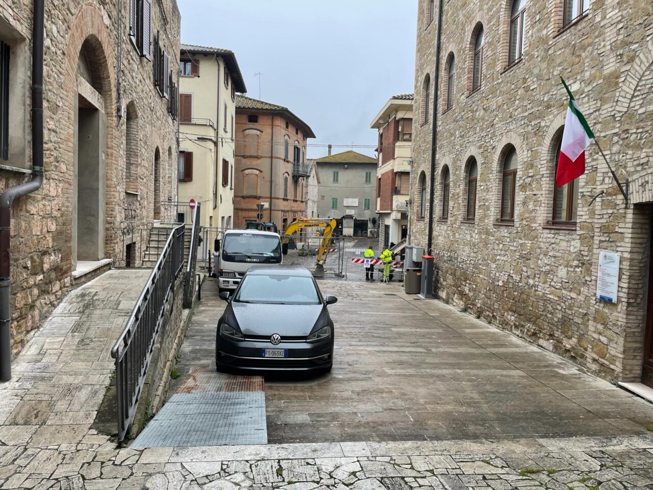 Cantiere via Garibaldi e le monache prigioniere, quando riaprite?