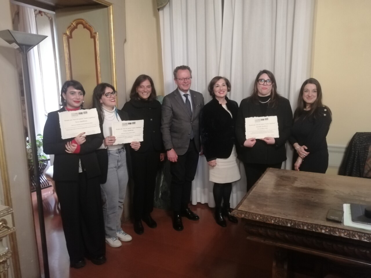 Premio Laura Cipollone, tesi laurea premiate a Pari Opportunità