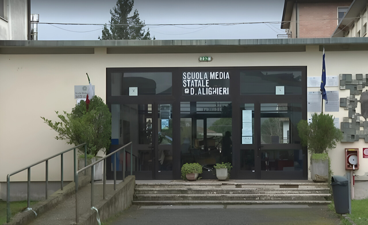 Città di Castello dà via alla demolizione della storica Dante Alighieri