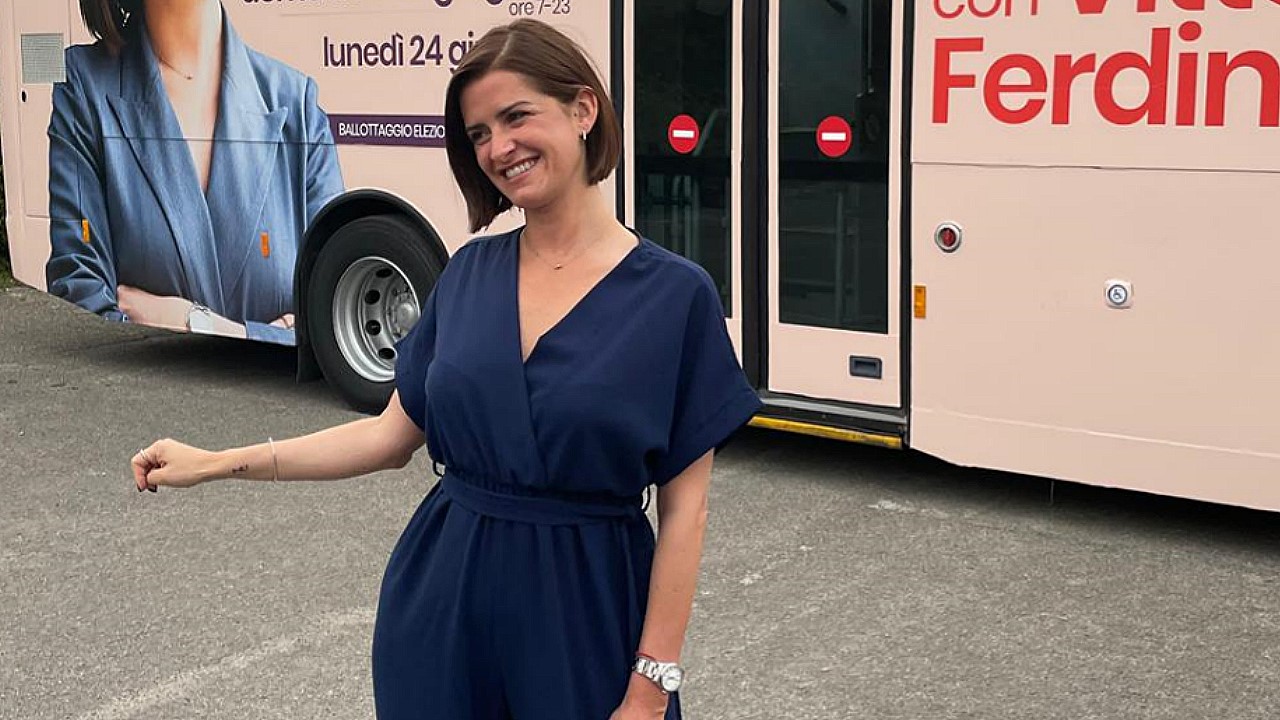 Vittoria Ferdinandi chiude campagna elettorale con bus itinerante