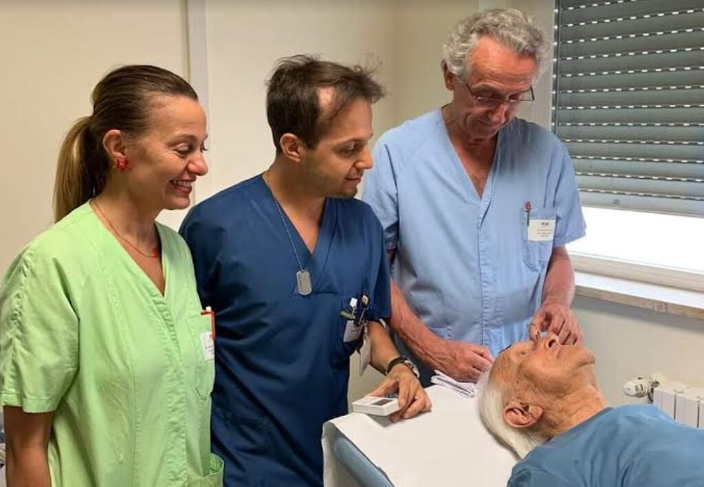 Primo trattamento di iontoforesi trans sclerale di luteina a Perugia