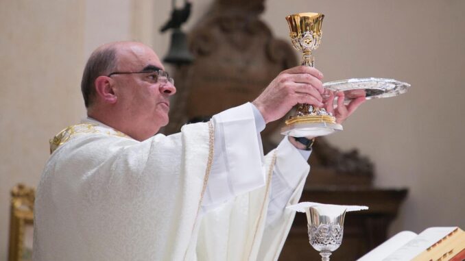 Morto Don Cesare Roberto Provenzi, priore Cattedrale San Rufino